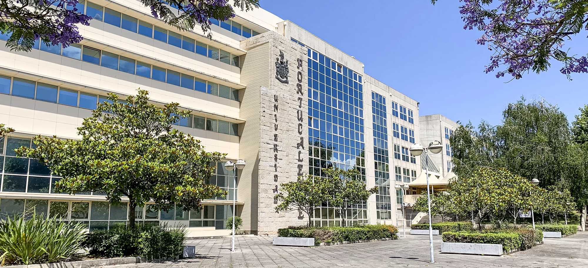 Universidade Portucalense Infante D. Henrique: Pendidikan Porto